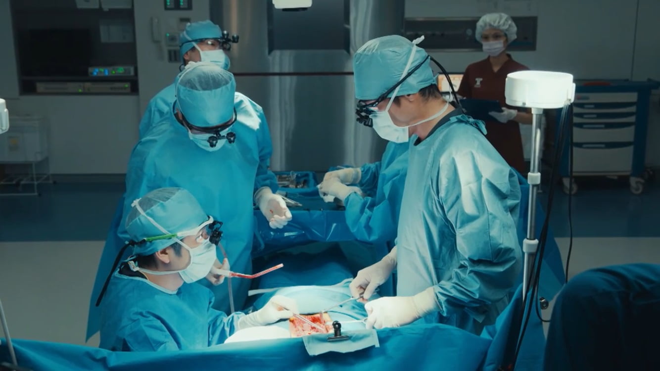 【ネタバレ】『ブラックペアン2』 天城がシャンス・サンプルを行うようになった悲しい過去 第9話のあらすじ・気になるポイント | komimini